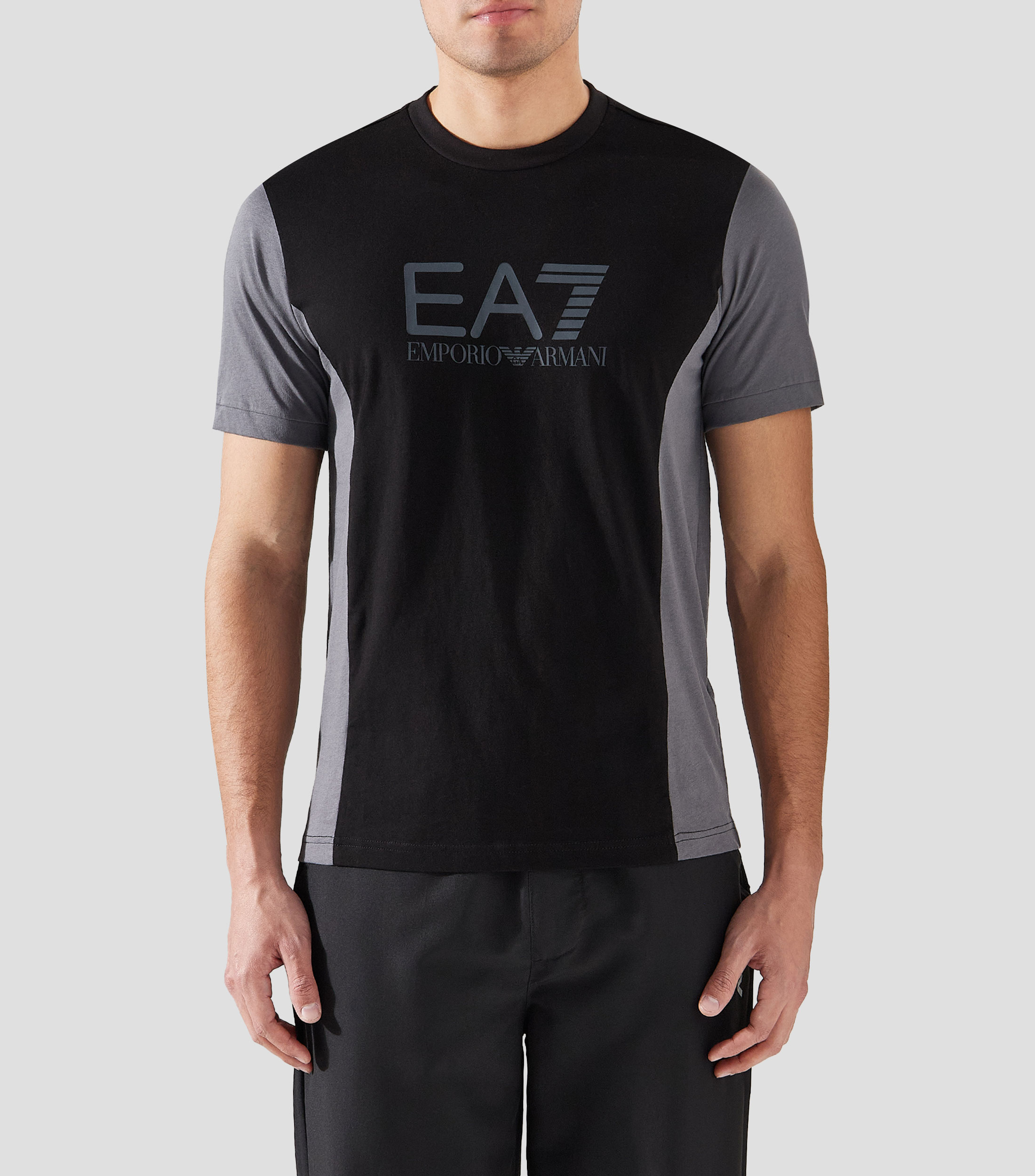 EA7 Emporio Armani: Playera de cuello redondo con manga corta estampada Hombre | El Palacio de ...